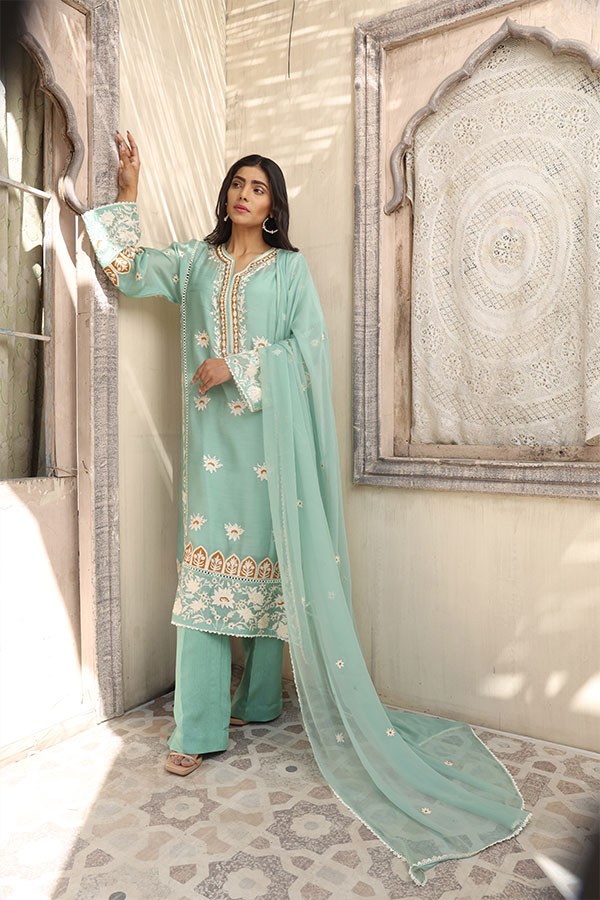 Kanwal- MEHREEN MIRZA